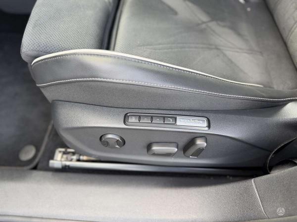 Melns Volkswagen ID.7 2025 Kauņa, ar dzinēja tilpumu 0.00 L un nobraukumu 17 tūkst. km par 23950 €, foto 9 vietnē AUTOMOTO.COM.LV