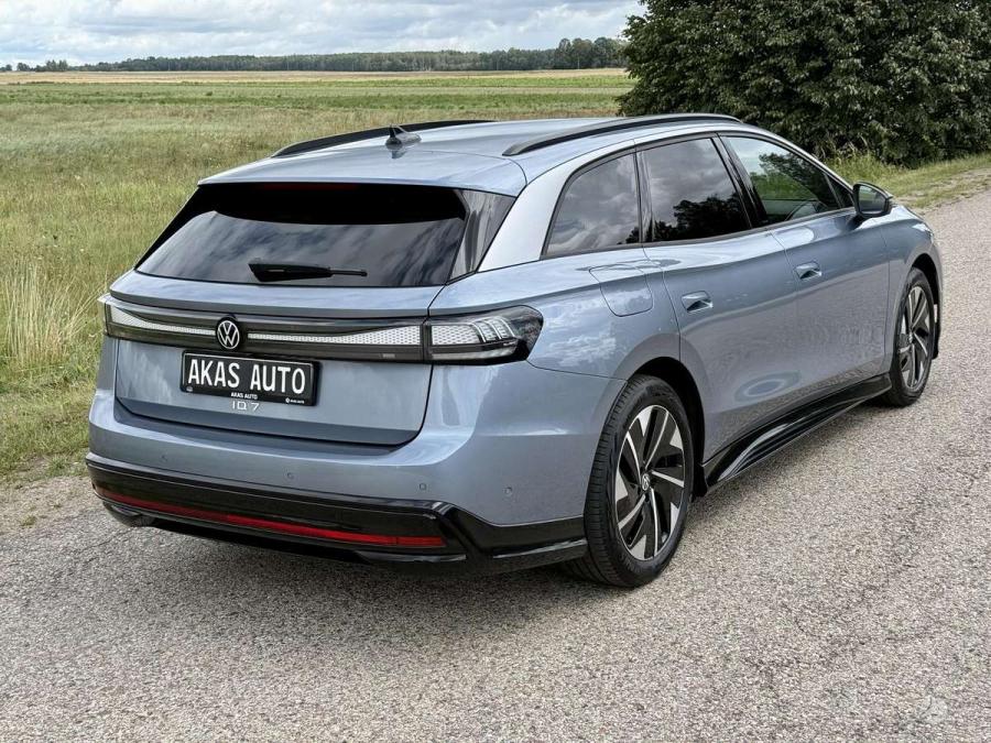 Zils Volkswagen ID.7 2025 Vilkaviškis, ar dzinēja tilpumu 0.00 L un nobraukumu 11 tūkst. km par 38500 €, foto 5 vietnē AUTOMOTO.COM.LV