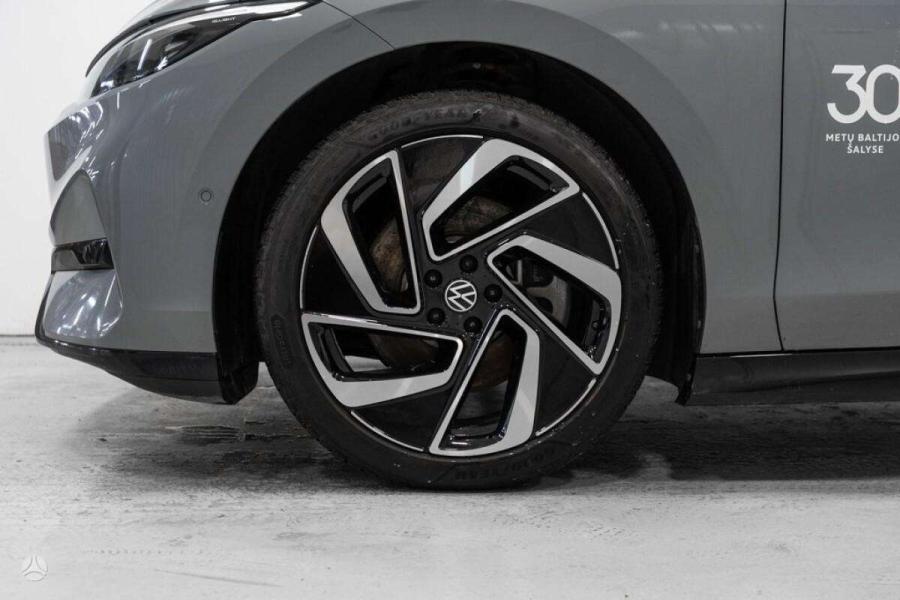 Pelēks Volkswagen ID.7 2024 Viļņa, ar dzinēja tilpumu 0.00 L un nobraukumu 52 tūkst. km par 39990 €, foto 31 vietnē AUTOMOTO.COM.LV