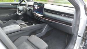 Grey Volkswagen ID.7 2024 in Kursenai, with an engine capacity of 0.00 L and mileage of 48 thousand km for 39400 €, photo 10 on AUTOMOTO.COM.LV