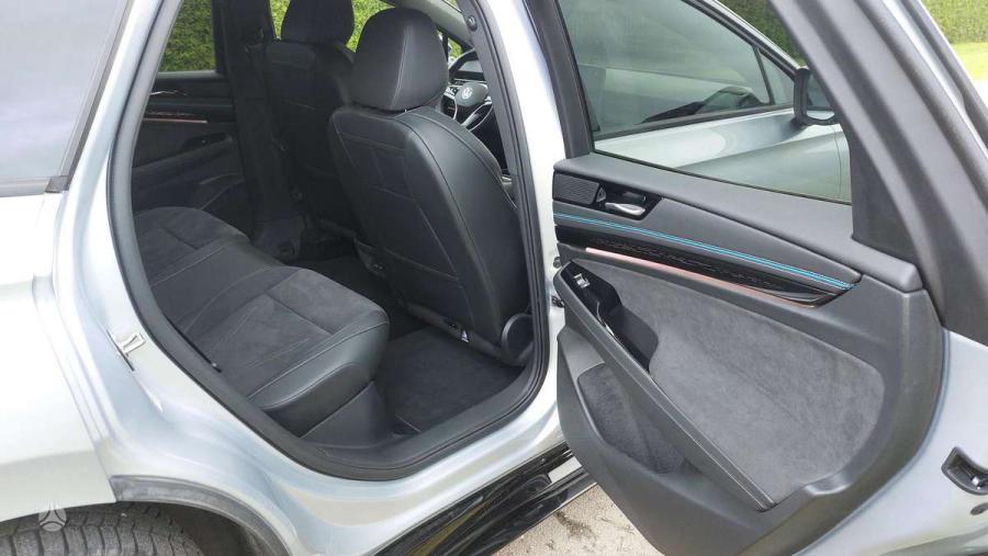 Grey Volkswagen ID.7 2024 in Kursenai, with an engine capacity of 0.00 L and mileage of 48 thousand km for 39400 €, photo 11 on AUTOMOTO.COM.LV