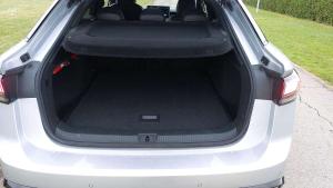 Grey Volkswagen ID.7 2024 in Kursenai, with an engine capacity of 0.00 L and mileage of 48 thousand km for 39400 €, photo 12 on AUTOMOTO.COM.LV