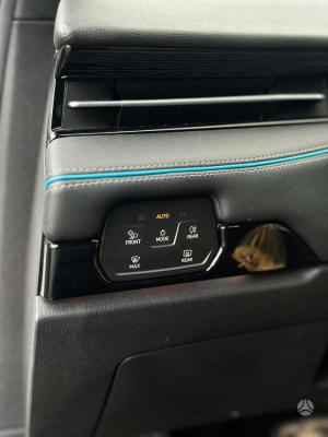 Balts Volkswagen ID.7 2024 Viļņa, ar dzinēja tilpumu 0.00 L un nobraukumu 88 tūkst. km par 36100 €, foto 11 vietnē AUTOMOTO.COM.LV