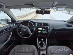 Smilšu krāsa Volkswagen Jetta 2012 Tallina, ar dzinēja tilpumu 1.40 L un nobraukumu 0 tūkst. km par 3490 €, foto 6 vietnē AUTOMOTO.COM.LV
