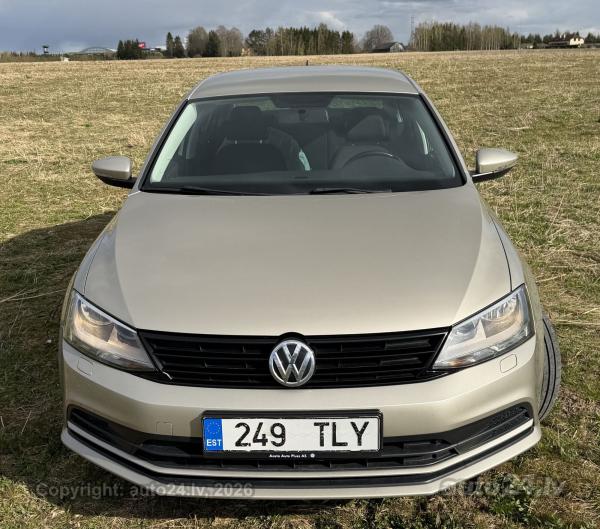 Smilšu krāsa Volkswagen Jetta 2016 Tartu, ar dzinēja tilpumu 1.40 L un nobraukumu 141 tūkst. km par 6900 €, foto 6 vietnē AUTOMOTO.COM.LV