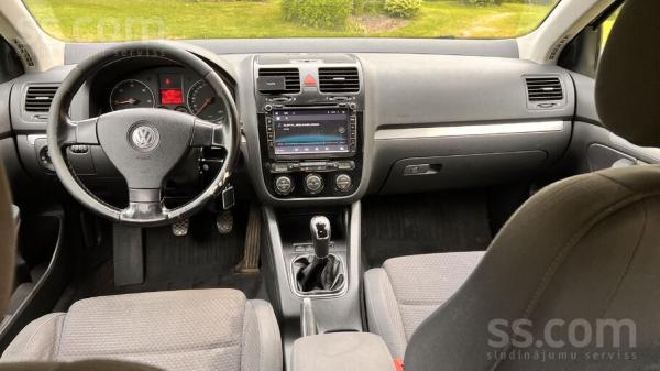 Black Volkswagen Jetta 2006 in Daugavpils, with an engine capacity of 1.90 L and mileage of 329 thousand km for 1550 €, photo 6 on AUTOMOTO.COM.LV