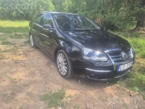 Black Volkswagen Jetta 2006 in Daugavpils, with an engine capacity of 1.90 L and mileage of 331 thousand km for 1750 €, photo 3 on AUTOMOTO.COM.LV