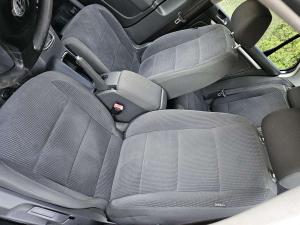 Black Volkswagen Jetta 2006 in Prienai, with an engine capacity of 1.90 L and mileage of 201 thousand km for 1750 €, photo 11 on AUTOMOTO.COM.LV