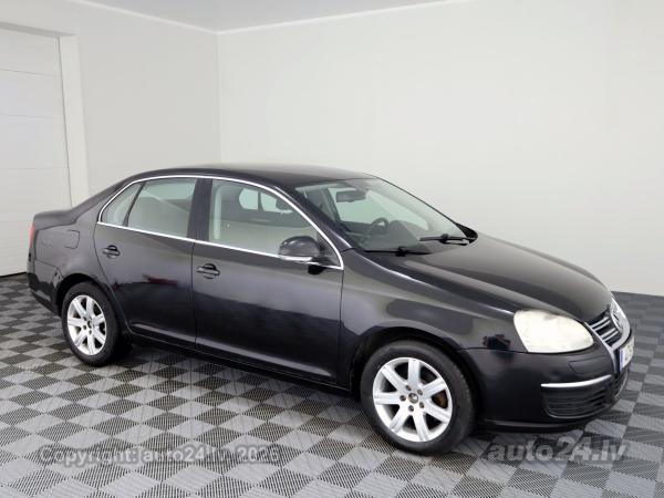 Melns Volkswagen Jetta 2006 Tallina, ar dzinēja tilpumu 1.90 L un nobraukumu 234 tūkst. km par 999 €, foto 1 vietnē AUTOMOTO.COM.LV