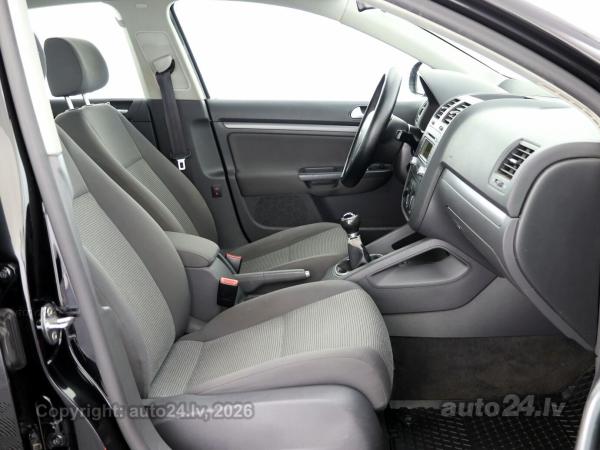 Фольксваген Джетта 2006 в Таллин на AUTOMOTO.COM.LV Черный Фольксваген Джетта 2006 в Таллин, объемом двигателя 1.60 л и пробегом 168 тыс. км за 1499 €, фото 7 на AUTOMOTO.COM.LV