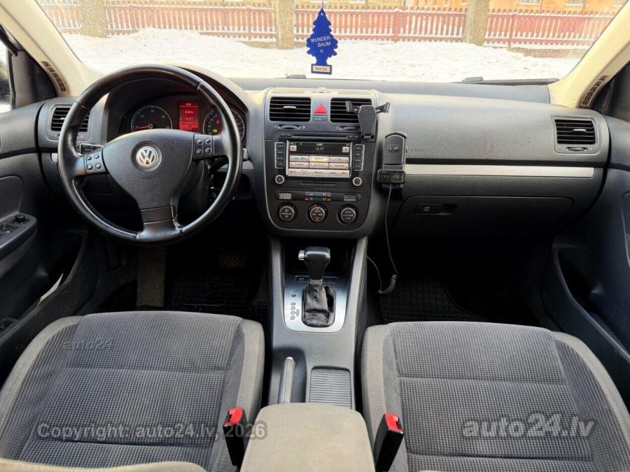 Melns Volkswagen Jetta 2007 Tartu, ar dzinēja tilpumu 1.90 L un nobraukumu 325 tūkst. km par 2200 €, foto 12 vietnē AUTOMOTO.COM.LV