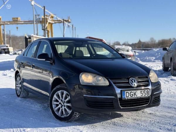 Melns Volkswagen Jetta 2007 Viļņa, ar dzinēja tilpumu 1.60 L un nobraukumu 190 tūkst. km par 1250 €, foto 3 vietnē AUTOMOTO.COM.LV