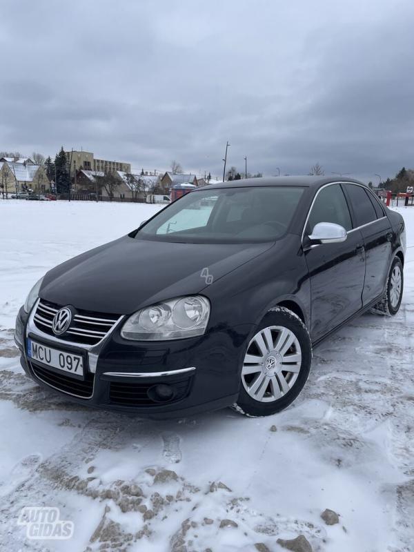 Black Volkswagen Jetta 2007 in Alytus, with an engine capacity of 2.00 L and mileage of 420 thousand km for 1850 €, photo 1 on AUTOMOTO.COM.LV
