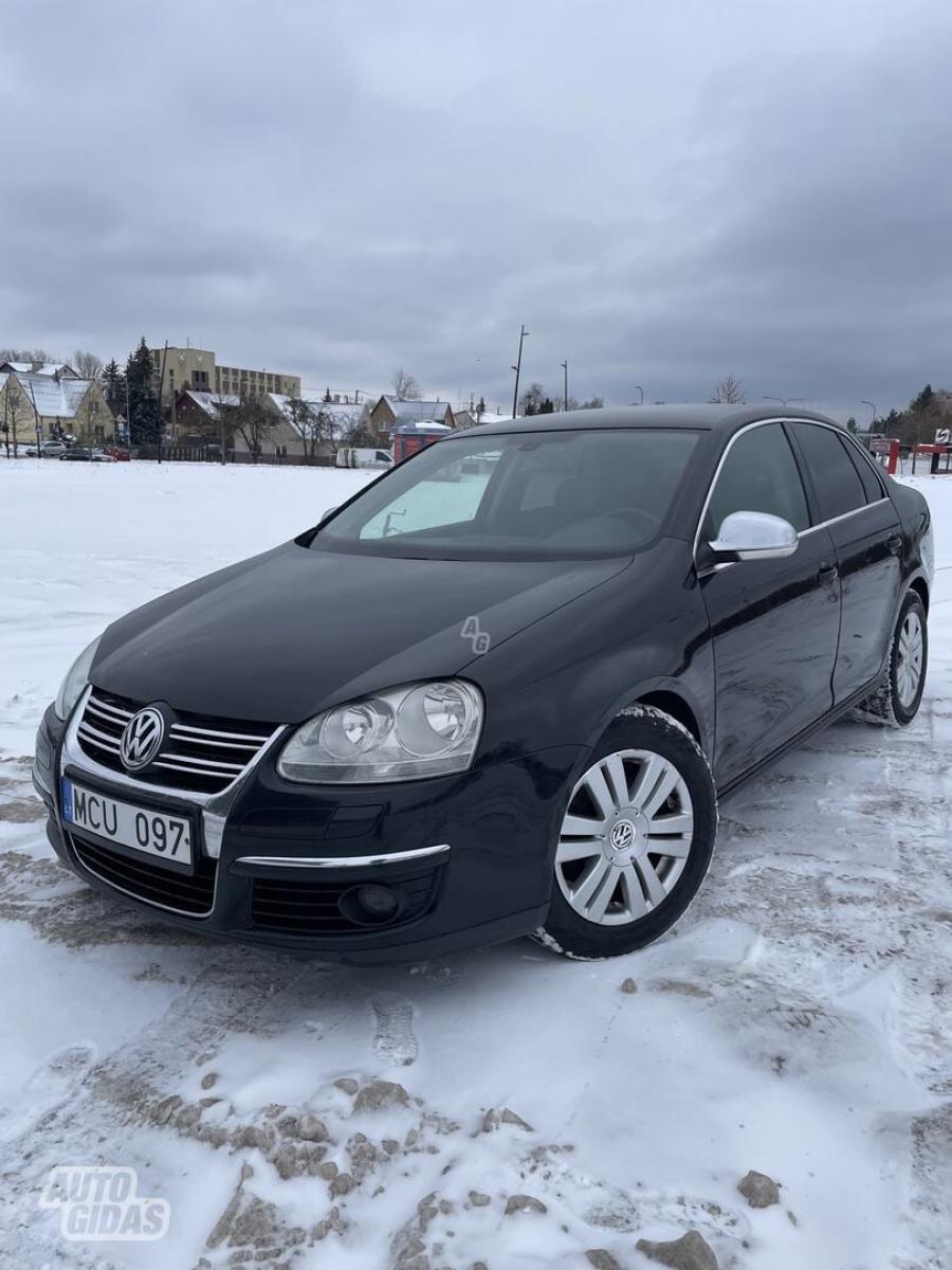Black Volkswagen Jetta 2007 in Alytus, with an engine capacity of 2.00 L and mileage of 420 thousand km for 1850 €, photo 1 on AUTOMOTO.COM.LV