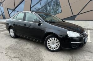 Melns Volkswagen Jetta 2007 Šauļi, ar dzinēja tilpumu 1.90 L un nobraukumu 290 tūkst. km par 1600 €, foto 3 vietnē AUTOMOTO.COM.LV