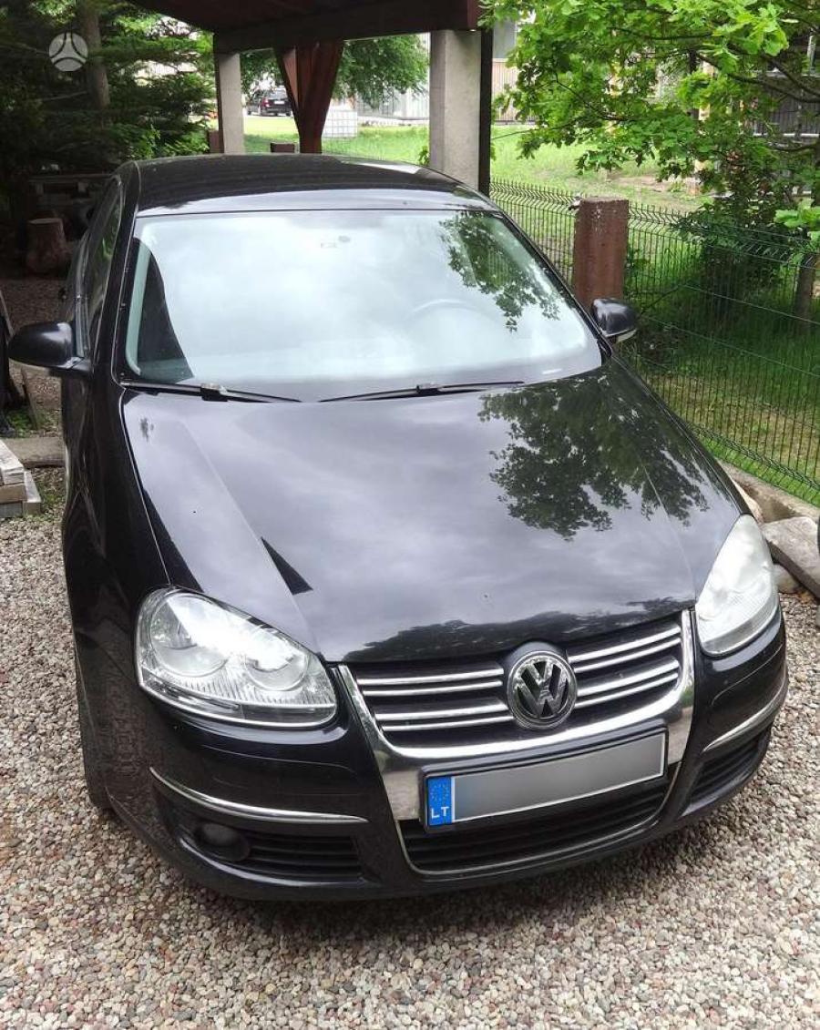 Melns Volkswagen Jetta 2007 Viļņa, ar dzinēja tilpumu 1.90 L un nobraukumu 297 tūkst. km par 1500 €, foto 3 vietnē AUTOMOTO.COM.LV