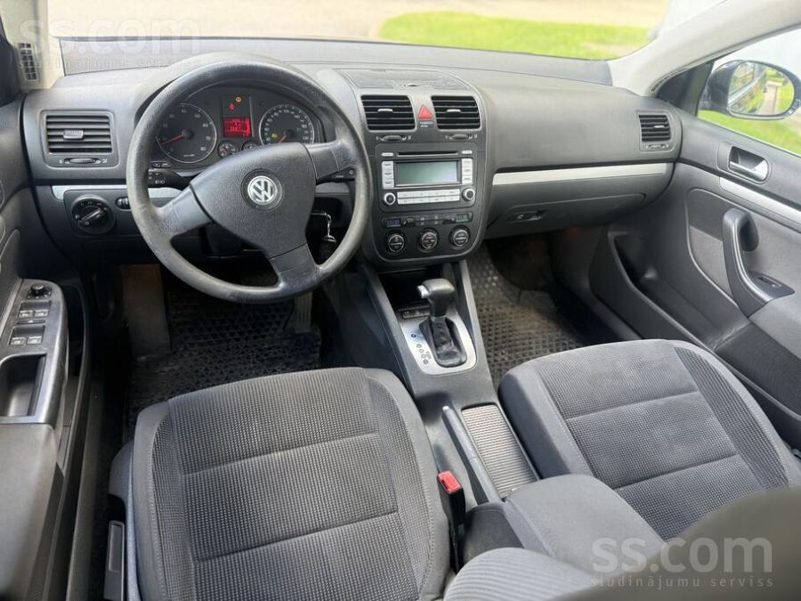 Melns Volkswagen Jetta 2007 Kuldīga, ar dzinēja tilpumu 1.60 L un nobraukumu 169 tūkst. km par 1850 €, foto 7 vietnē AUTOMOTO.COM.LV