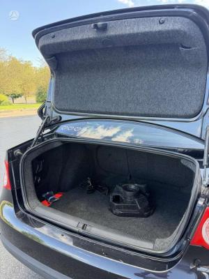 Melns Volkswagen Jetta 2007 Viļņa, ar dzinēja tilpumu 1.90 L un nobraukumu 324 tūkst. km par 1380 €, foto 10 vietnē AUTOMOTO.COM.LV