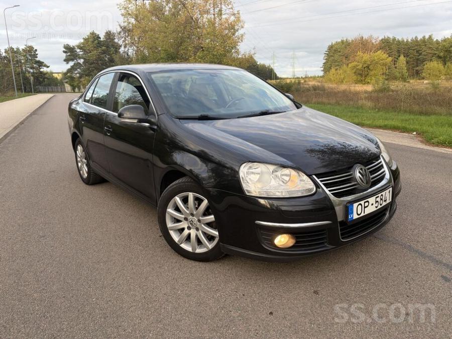 Black Volkswagen Jetta 2007 in Daugavpils, with an engine capacity of 1.90 L and mileage of 331 thousand km for 3100 €, photo 1 on AUTOMOTO.COM.LV