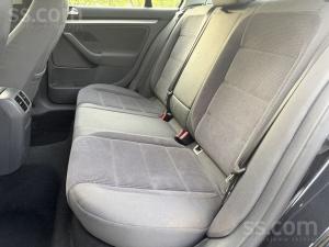 Black Volkswagen Jetta 2007 in Daugavpils, with an engine capacity of 1.90 L and mileage of 331 thousand km for 3100 €, photo 8 on AUTOMOTO.COM.LV