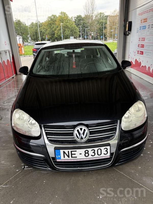 Melns Volkswagen Jetta 2007 Rīga, ar dzinēja tilpumu 2.00 L un nobraukumu 370 tūkst. km par 1700 €, foto 1 vietnē AUTOMOTO.COM.LV