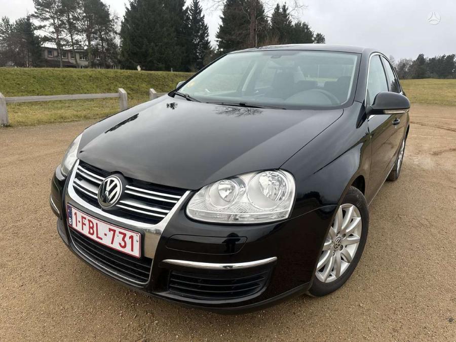 Black Volkswagen Jetta 2008 in Utena, with an engine capacity of 1.90 L and mileage of 171 thousand km for 2999 €, photo 1 on AUTOMOTO.COM.LV