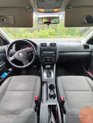 Melns Volkswagen Jetta 2008 Tallina, ar dzinēja tilpumu 1.60 L un nobraukumu 197 tūkst. km par 1999 €, foto 18 vietnē AUTOMOTO.COM.LV