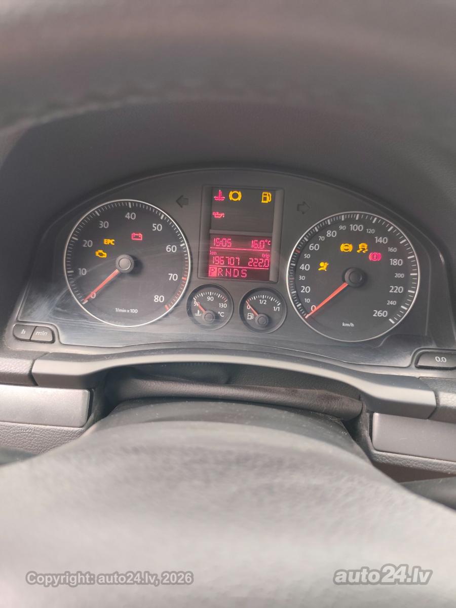 Melns Volkswagen Jetta 2008 Tallina, ar dzinēja tilpumu 1.60 L un nobraukumu 197 tūkst. km par 1999 €, foto 25 vietnē AUTOMOTO.COM.LV