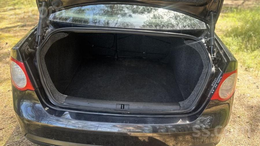 Melns Volkswagen Jetta 2008 Jūrmala, ar dzinēja tilpumu 1.60 L un nobraukumu 302 tūkst. km par 1650 €, foto 14 vietnē AUTOMOTO.COM.LV