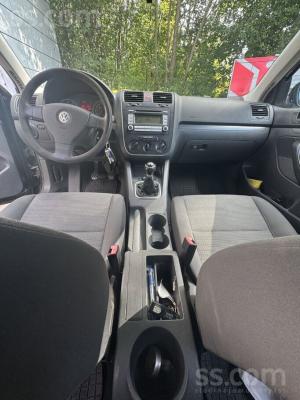 Melns Volkswagen Jetta 2008 Rīga, ar dzinēja tilpumu 1.60 L un nobraukumu 375 tūkst. km par 1360 €, foto 7 vietnē AUTOMOTO.COM.LV