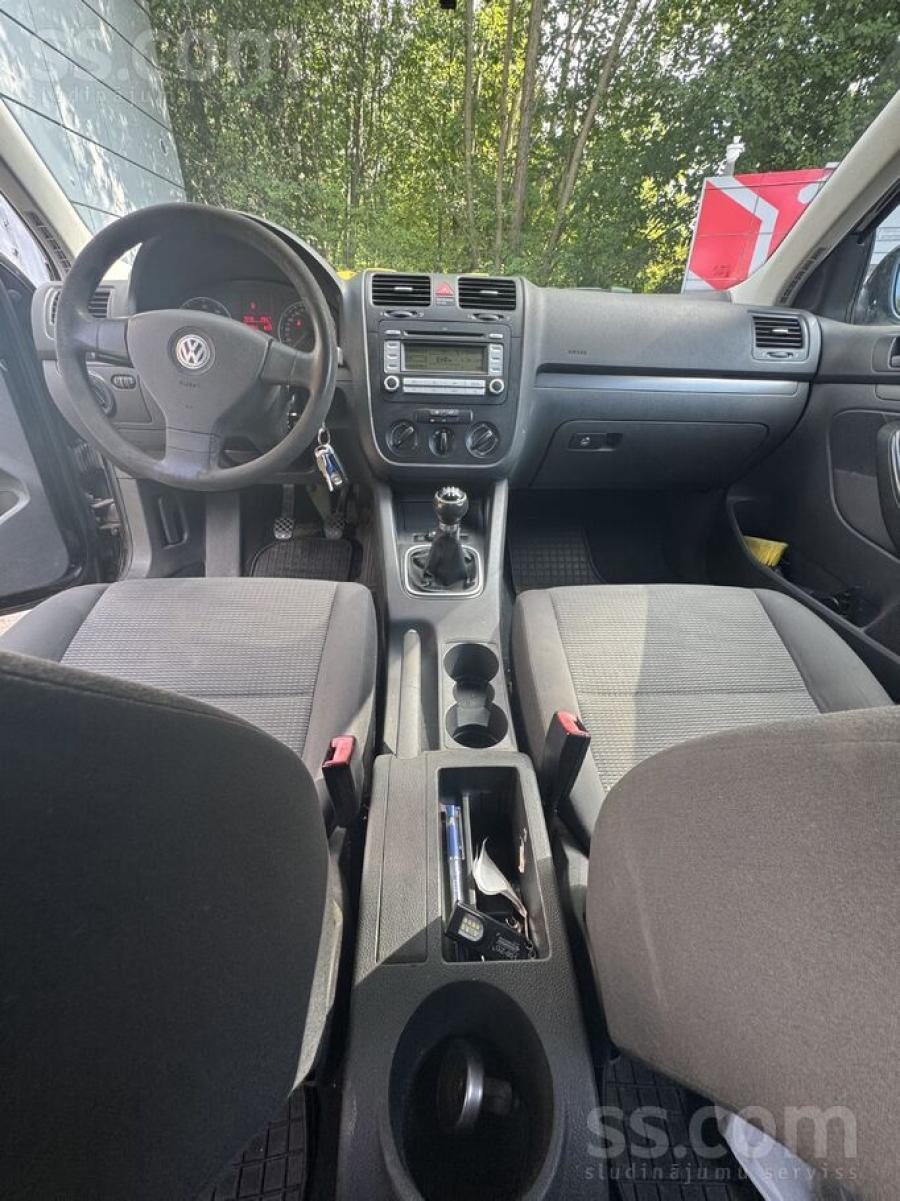 Melns Volkswagen Jetta 2008 Rīga, ar dzinēja tilpumu 1.60 L un nobraukumu 375 tūkst. km par 1360 €, foto 7 vietnē AUTOMOTO.COM.LV