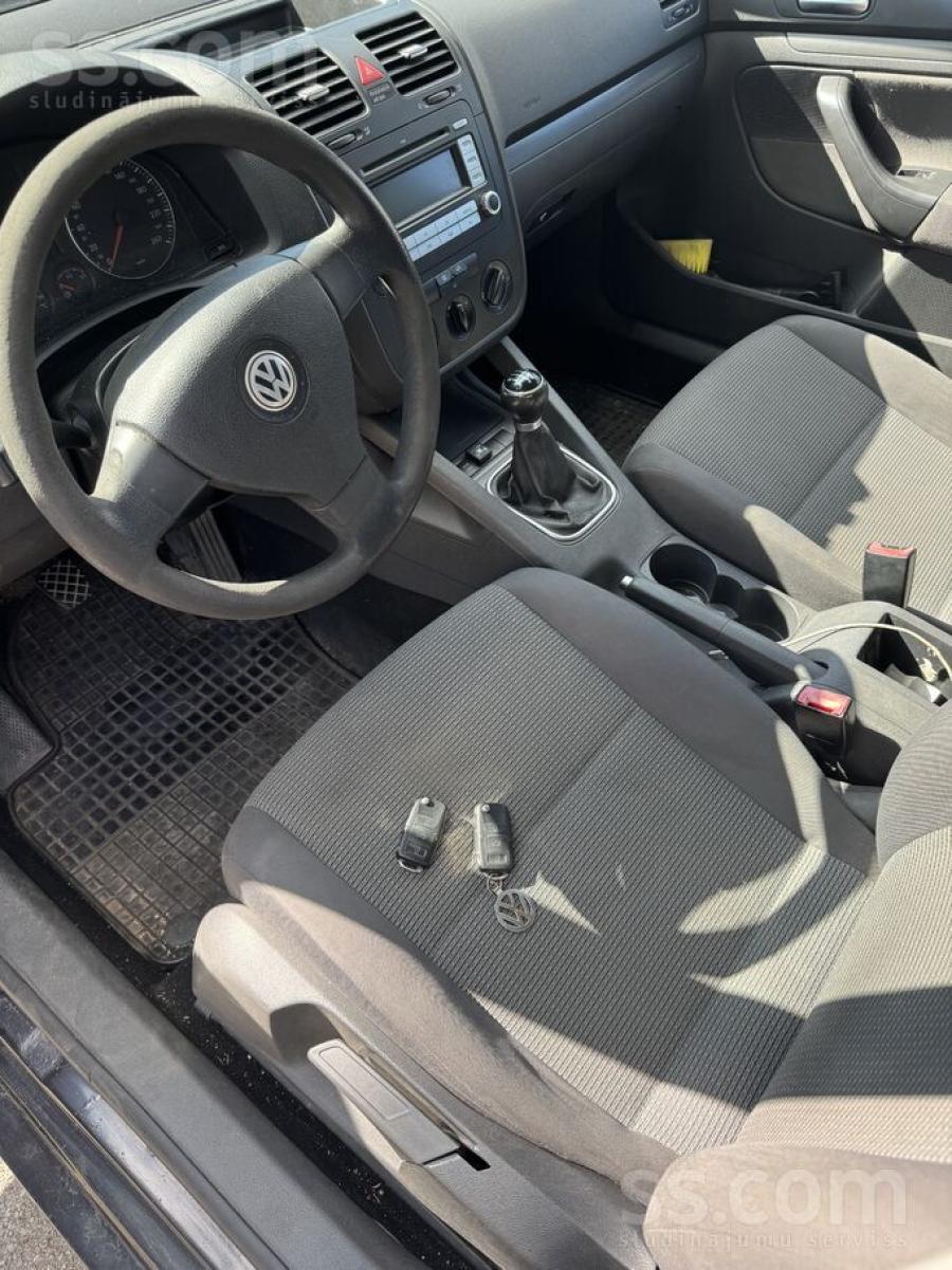 Melns Volkswagen Jetta 2008 Rīga, ar dzinēja tilpumu 1.60 L un nobraukumu 375 tūkst. km par 1360 €, foto 10 vietnē AUTOMOTO.COM.LV
