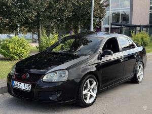 Melns Volkswagen Jetta 2008 Kauņa, ar dzinēja tilpumu 1.90 L un nobraukumu 316 tūkst. km par 2000 €, foto  vietnē AUTOMOTO.COM.LV