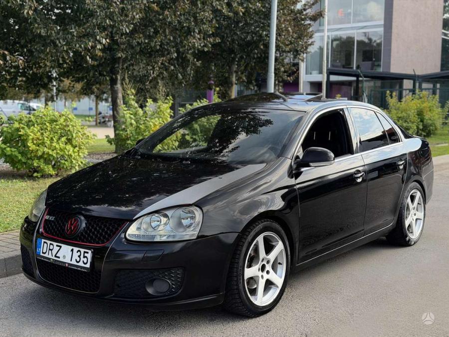 Melns Volkswagen Jetta 2008 Kauņa, ar dzinēja tilpumu 1.90 L un nobraukumu 316 tūkst. km par 2000 €, foto 1 vietnē AUTOMOTO.COM.LV