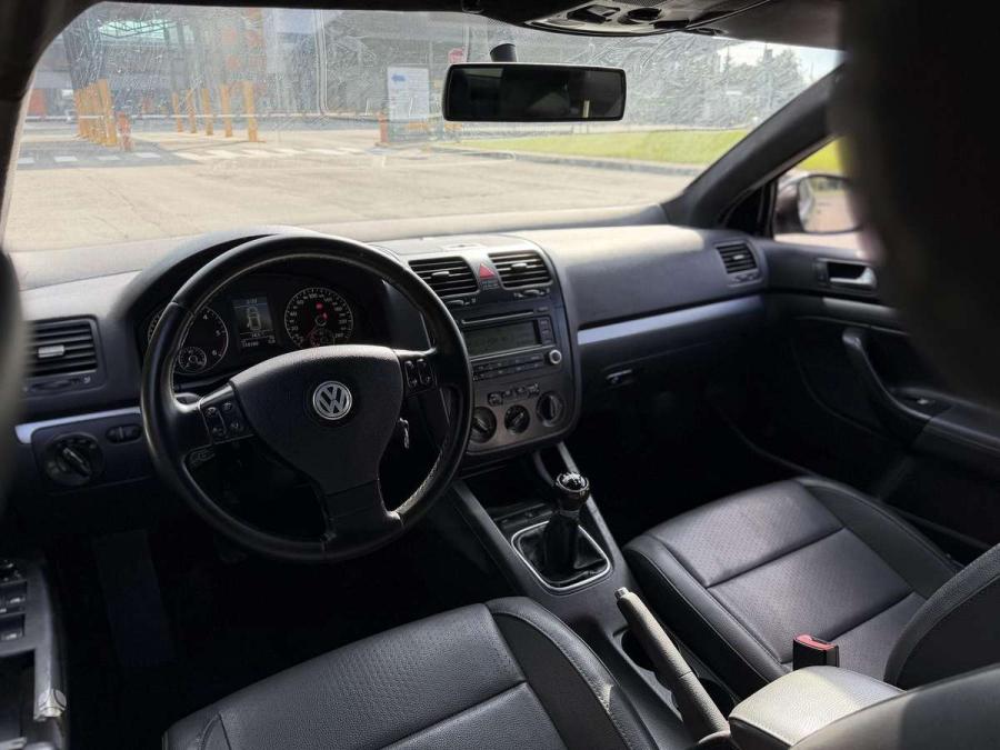 Melns Volkswagen Jetta 2008 Kauņa, ar dzinēja tilpumu 1.90 L un nobraukumu 316 tūkst. km par 2000 €, foto 7 vietnē AUTOMOTO.COM.LV