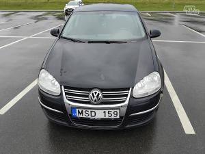 Melns Volkswagen Jetta 2008 Panevēža, ar dzinēja tilpumu 1.90 L un nobraukumu 440 tūkst. km par 850 €, foto 3 vietnē AUTOMOTO.COM.LV