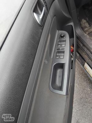 Melns Volkswagen Jetta 2008 Panevēža, ar dzinēja tilpumu 1.90 L un nobraukumu 440 tūkst. km par 850 €, foto 9 vietnē AUTOMOTO.COM.LV