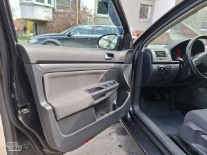 Melns Volkswagen Jetta 2009 Viļņa, ar dzinēja tilpumu 1.90 L un nobraukumu 258 tūkst. km par 1900 €, foto 17 vietnē AUTOMOTO.COM.LV