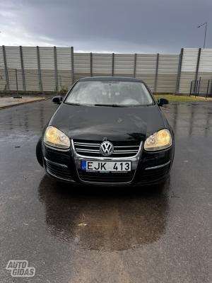 Melns Volkswagen Jetta 2009 Kauņa, ar dzinēja tilpumu 2.50 L un nobraukumu 320 tūkst. km par 1500 €, foto 3 vietnē AUTOMOTO.COM.LV