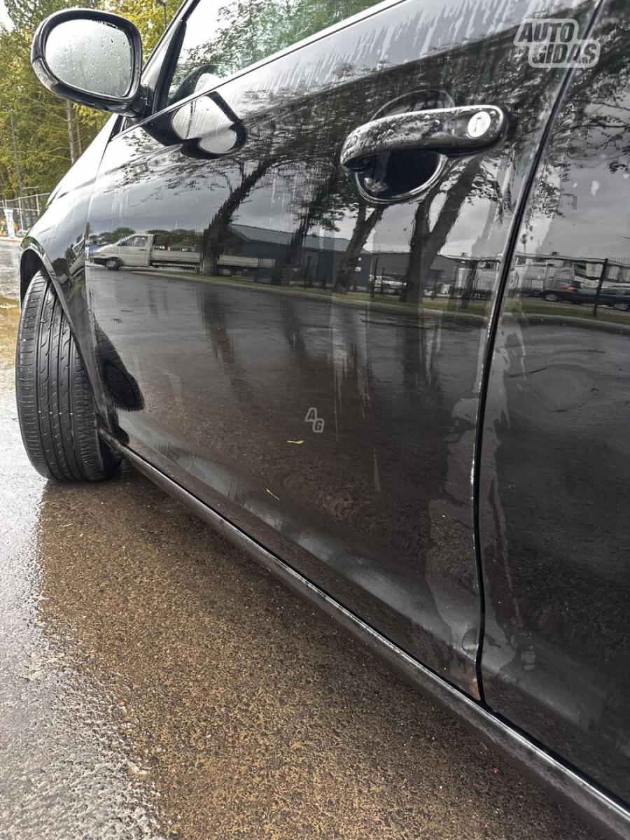 Melns Volkswagen Jetta 2009 Kauņa, ar dzinēja tilpumu 2.50 L un nobraukumu 320 tūkst. km par 1500 €, foto 12 vietnē AUTOMOTO.COM.LV