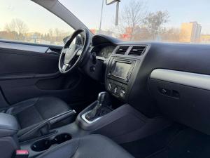 Melns Volkswagen Jetta 2011 Kauņa, ar dzinēja tilpumu 1.97 L un nobraukumu 367 tūkst. km par 3950 €, foto 7 vietnē AUTOMOTO.COM.LV