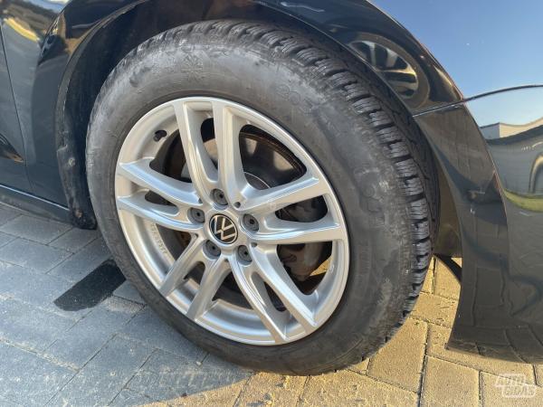 Black Volkswagen Jetta 2011 in Vilnius, with an engine capacity of 2.50 L and mileage of 235 thousand km for 3200 €, photo 8 on AUTOMOTO.COM.LV