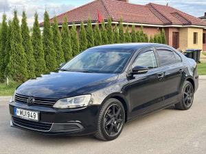 Black Volkswagen Jetta 2011 in Vilnius, with an engine capacity of 1.60 L and mileage of 259 thousand km for 3600 €, photo 8 on AUTOMOTO.COM.LV