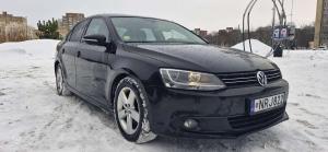 Black Volkswagen Jetta 2012 in Kaunas, with an engine capacity of 1.60 L and mileage of 278 thousand km for 4999 €, photo 3 on AUTOMOTO.COM.LV
