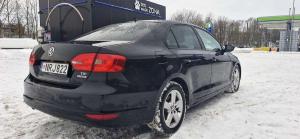 Black Volkswagen Jetta 2012 in Kaunas, with an engine capacity of 1.60 L and mileage of 278 thousand km for 4999 €, photo 5 on AUTOMOTO.COM.LV