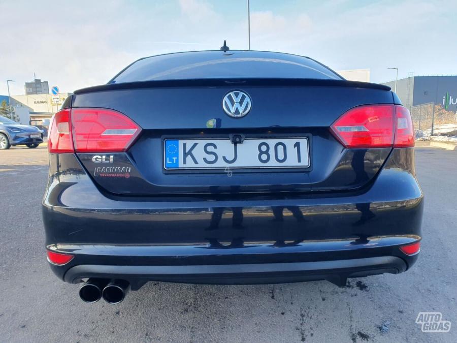 Melns Volkswagen Jetta 2012 Kauņa, ar dzinēja tilpumu 2.00 L un nobraukumu 155 tūkst. km par 4850 €, foto 15 vietnē AUTOMOTO.COM.LV