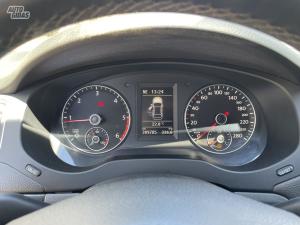 Melns Volkswagen Jetta 2012 Telšiai, ar dzinēja tilpumu 1.60 L un nobraukumu 310 tūkst. km par 3600 €, foto 18 vietnē AUTOMOTO.COM.LV