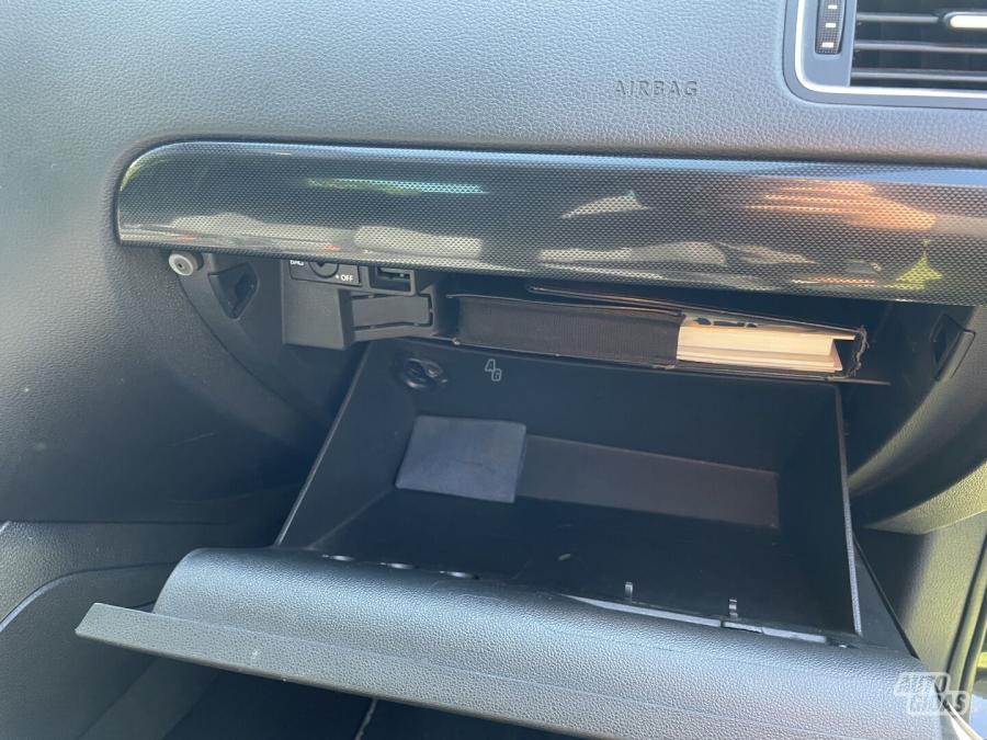 Melns Volkswagen Jetta 2012 Telšiai, ar dzinēja tilpumu 1.60 L un nobraukumu 310 tūkst. km par 3600 €, foto 20 vietnē AUTOMOTO.COM.LV