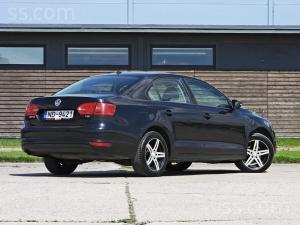 Melns Volkswagen Jetta 2012 Rīga, ar dzinēja tilpumu 1.60 L un nobraukumu 328 tūkst. km par 4800 €, foto 8 vietnē AUTOMOTO.COM.LV