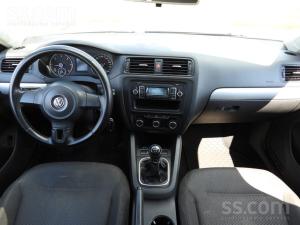 Melns Volkswagen Jetta 2012 Rīga, ar dzinēja tilpumu 1.60 L un nobraukumu 328 tūkst. km par 4800 €, foto 11 vietnē AUTOMOTO.COM.LV
